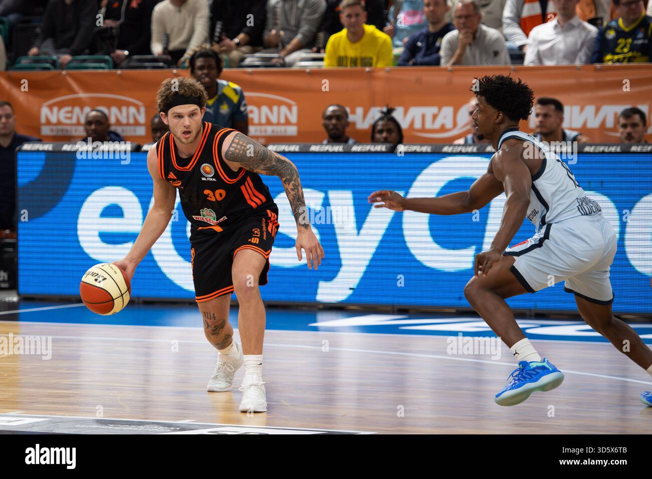 17.11..2025, Rasta Dome, Vechta, GER, BBL Cup, Quarterfinals, Rasta Vechta vs EWE Baskets ...